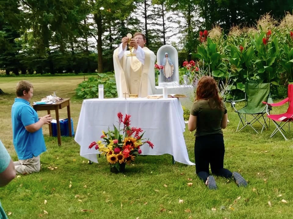 The Holy Eucharist – Two Rivers Catholic Community